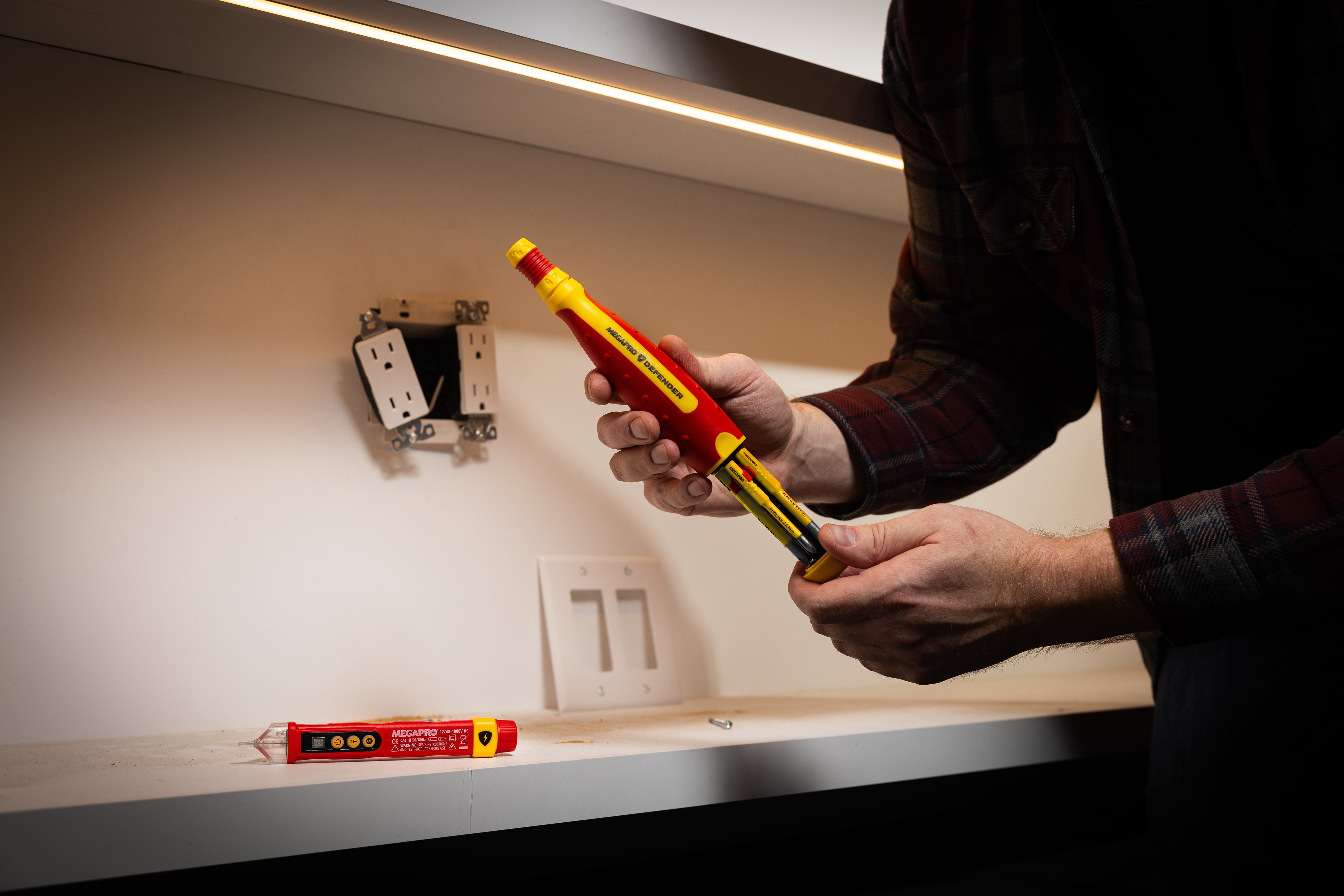 Megapro Multi-bit Insulated Screwdriver | Defender Line | Up to 1000V